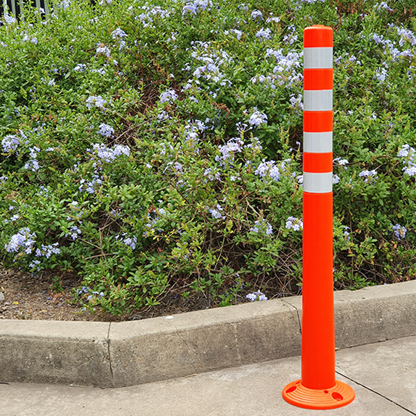 Bollards and U-Bars : 1000mm Flexible Plastic Bollard